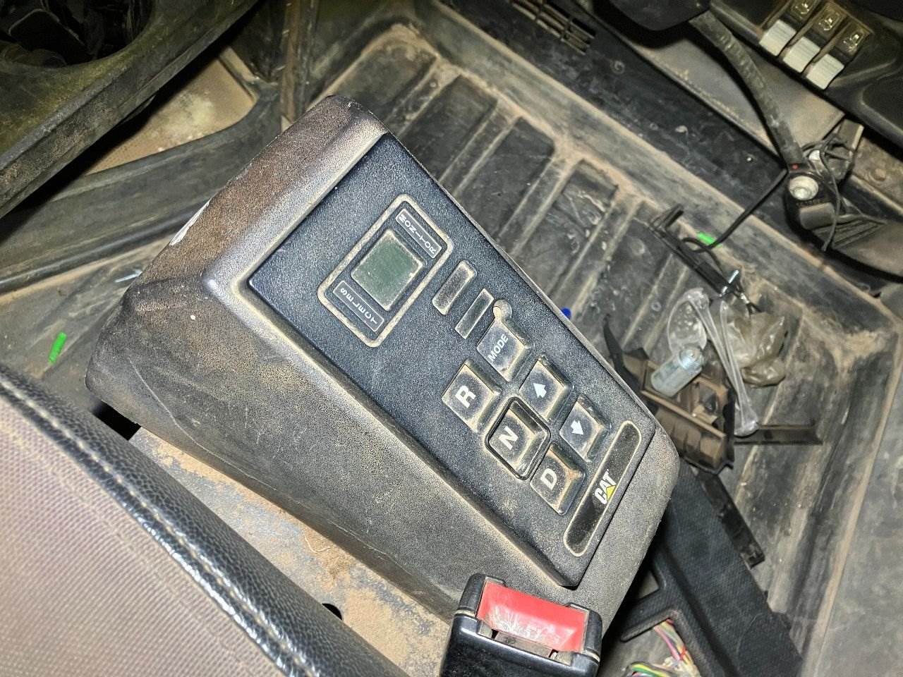 2015 Caterpillar CX31 Transmission Shifter for a Caterpillar CT660 For ...