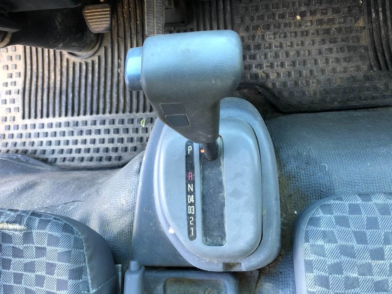 2006 GMC 4L80E Transmission Shifter for a GMC W4500 For Sale | Spencer ...