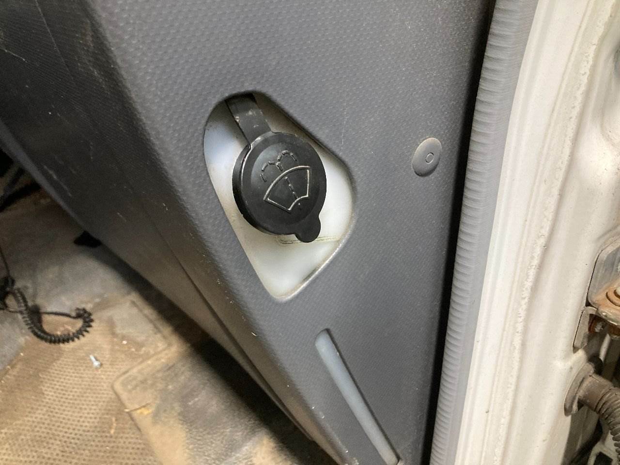 2008 Isuzu NPR Windshield Washer Reservoir For Sale | Winimac, IN ...