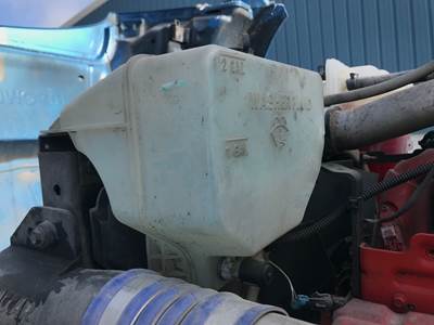 2018 Kenworth T680 Windshield Washer Reservoir For Sale | Kansas City ...