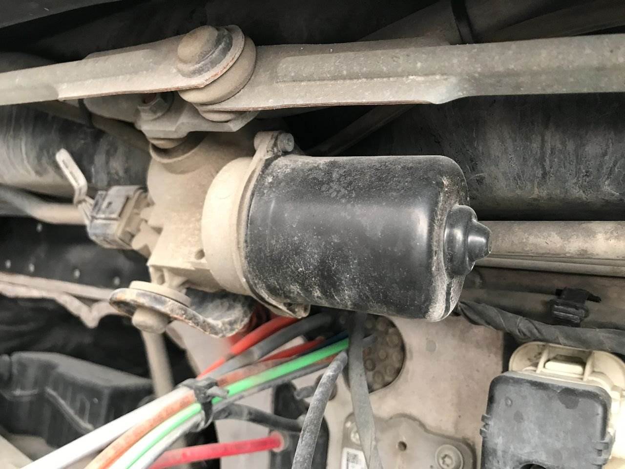 2019 Freightliner Cascadia Windshield Wiper Motor For Sale | Council ...