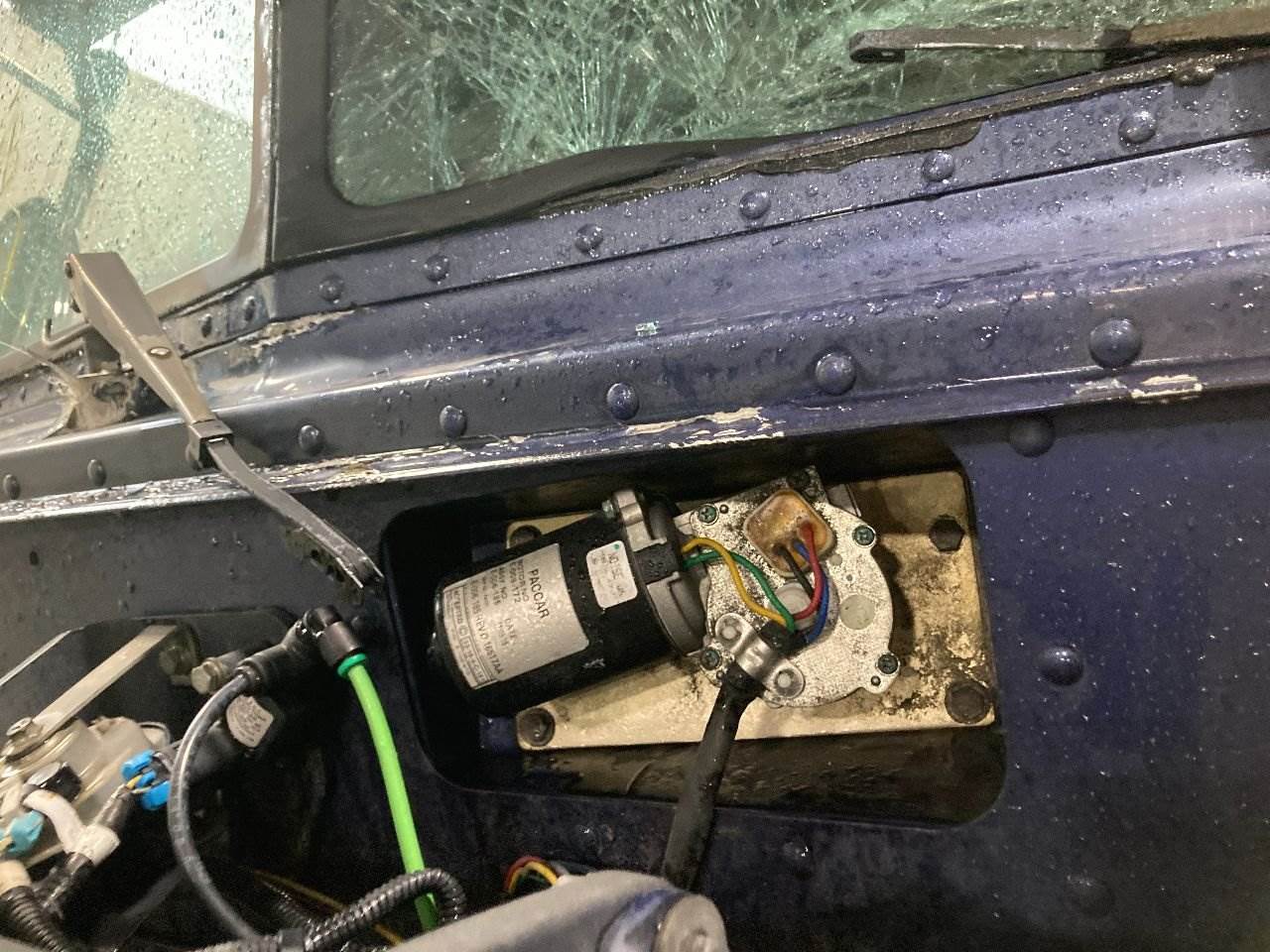 2013 Peterbilt 386 Windshield Wiper Motor For Sale | Winimac, IN ...