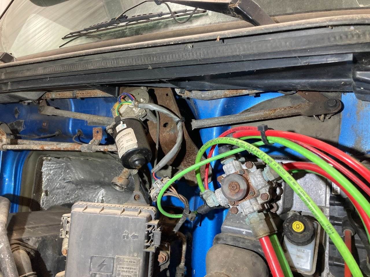 2011 Volvo VNL Windshield Wiper Motor For Sale | Sioux Falls, SD ...