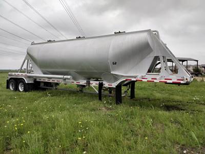 2015 Beall 1000 CF Dry Bulk / Pneumatic Tank Trailer For Sale | Venus ...