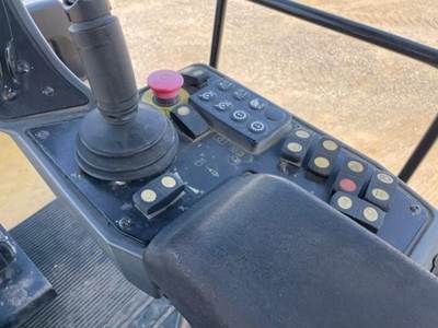 2017 Caterpillar CW16 Pneumatic Tired Roller For Sale, 696 Hours ...