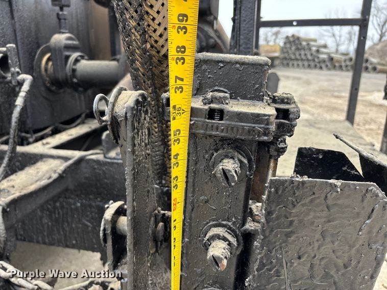 1983 Ford F700 Oil Distributor Truck For Sale, 161 Hours | Cape ...