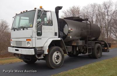 Hot Oil Trucks / Asphalt Distributor Trucks For Sale | MyLittleSalesman.com