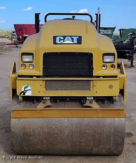 2018 Caterpillar CB34B Double Drum Vibratory Roller For Sale, 1,376 ...