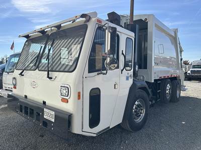 2022 Crane Carrier (CCC) LET2 Garbage Truck - Cummins, 260HP, Automatic ...
