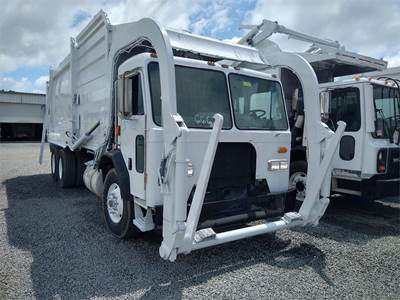 Peterbilt 320 Trucks For Sale | MyLittleSalesman.com