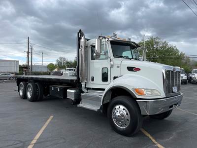 2013 Peterbilt 348 Tandem Conventional Cab, 24' Flatbed w/ Piggyback Forklift attachment ...