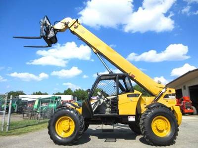 2005 Caterpillar TH460B Telehandler - 9000lb Capacity, 44ft Lift Height ...