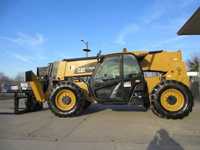 2017 Caterpillar TL1055D Telehandler - 10000lb Capacity, 55ft Lift ...