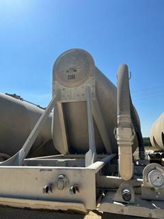 Dry Bulk & Pneumatic Tank Trailers For Sale | MyLittleSalesman.com