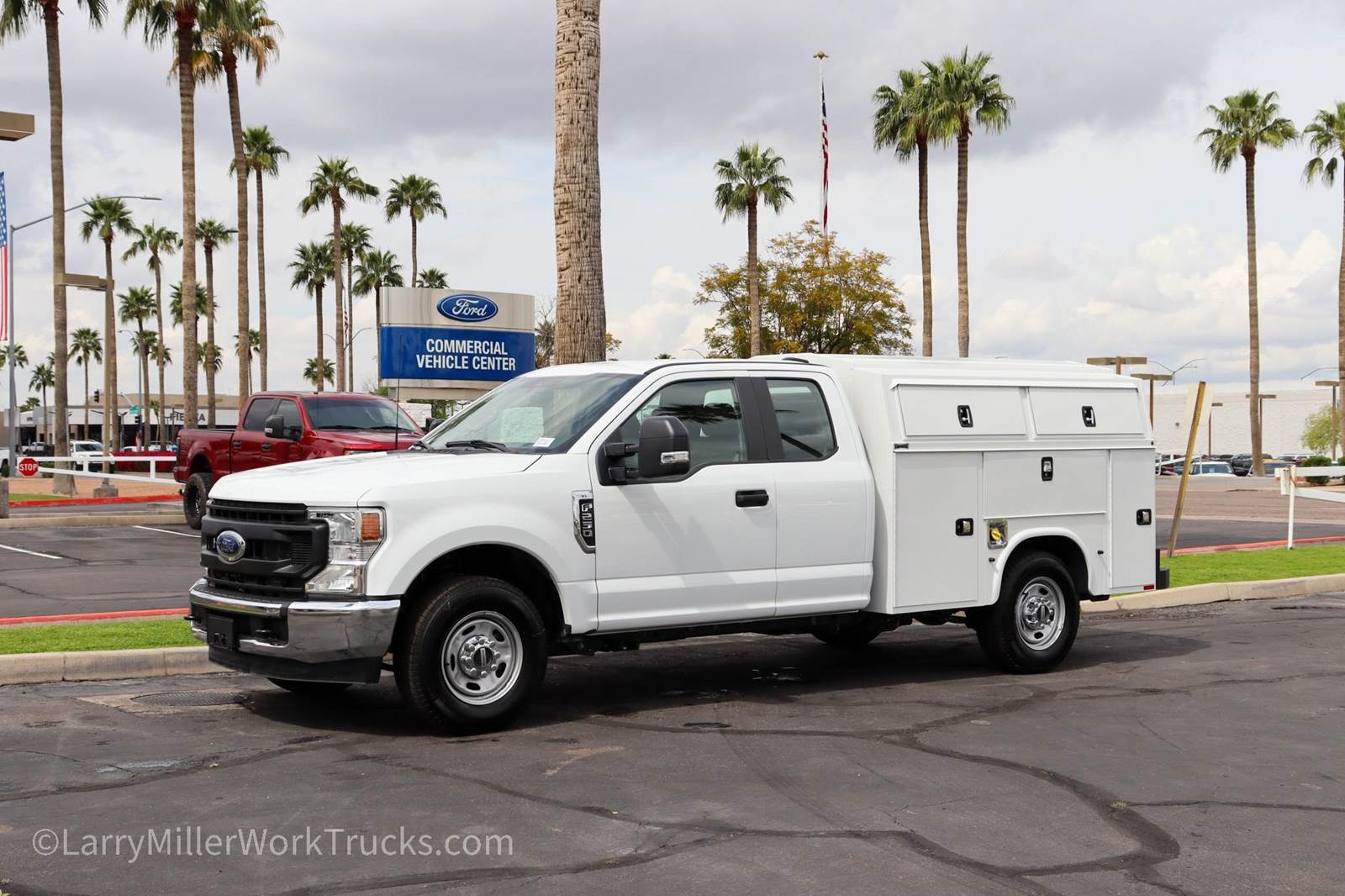 2022 Ford F-250 XL Extended Cab Mechanic / Service Truck - Knapheide Low Roof KUVcc Enclosed ...