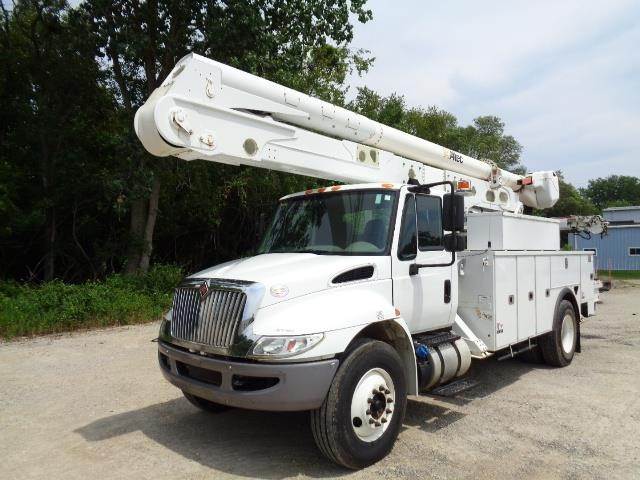 2019 International DuraStar 4300 Boom / Bucket Truck - 2017 ALTEC AA55 MH Aerial Lift, Automatic ...