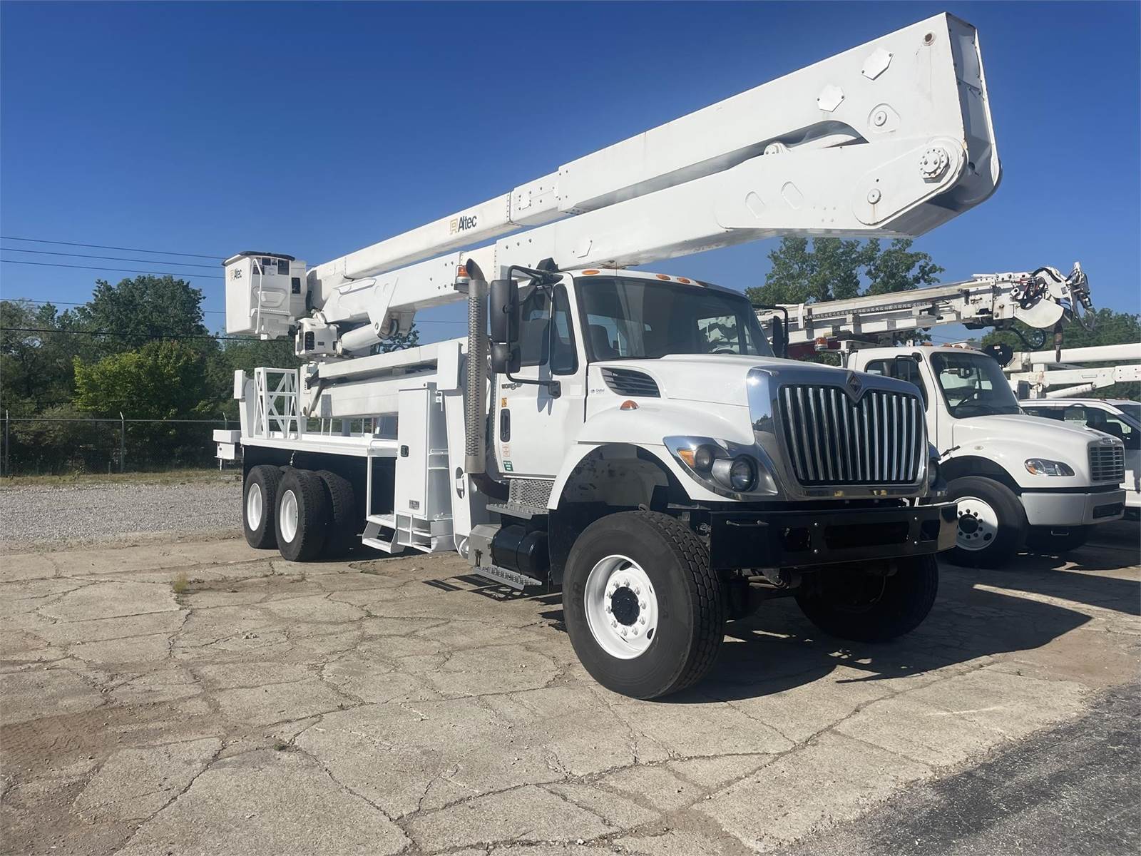 2014 International WorkStar 7400 Boom / Bucket Truck - 2013 ALTEC A77TE93 Aerial Lift, Automatic ...