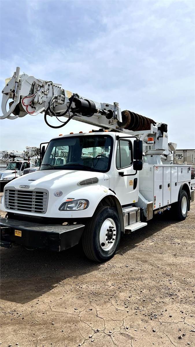 2019 Freightliner M2 106 Single Axle Digger Derrick Truck - Automatic ...