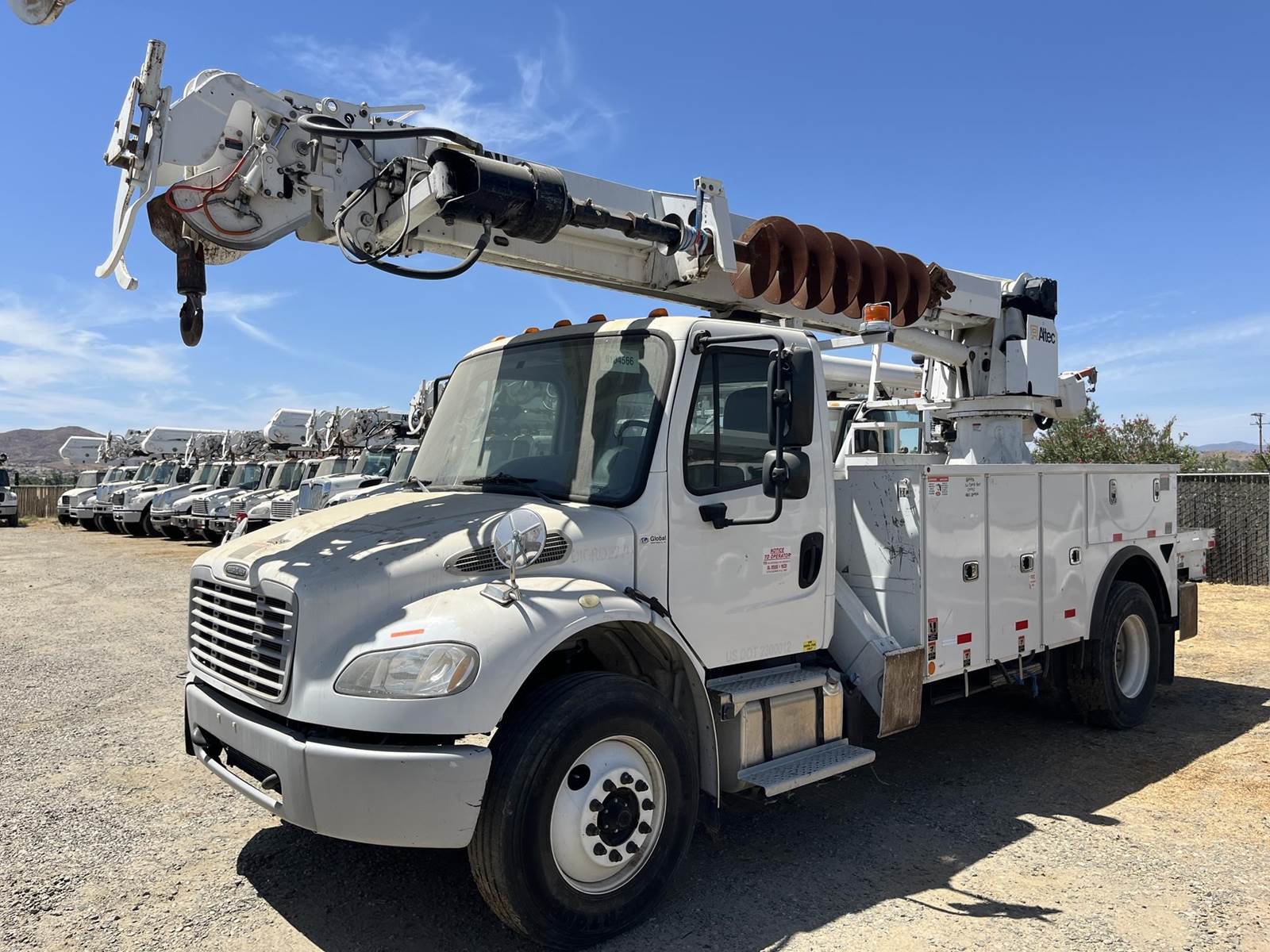 Freightliner M2 106 Single Axle Digger Derrick Truck - Automatic, 2019 ...