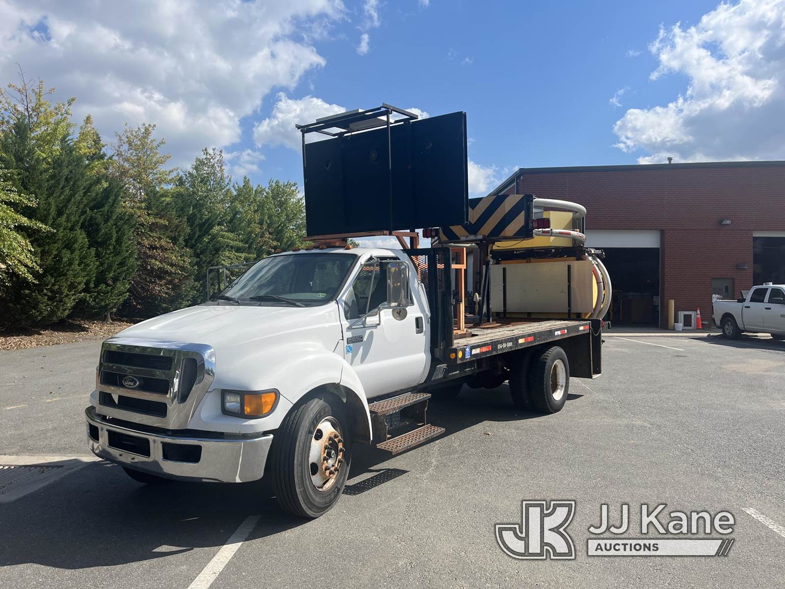 2005 Ford F650 Flatbed/Attenuator Truck For Sale, 127,251 Miles ...