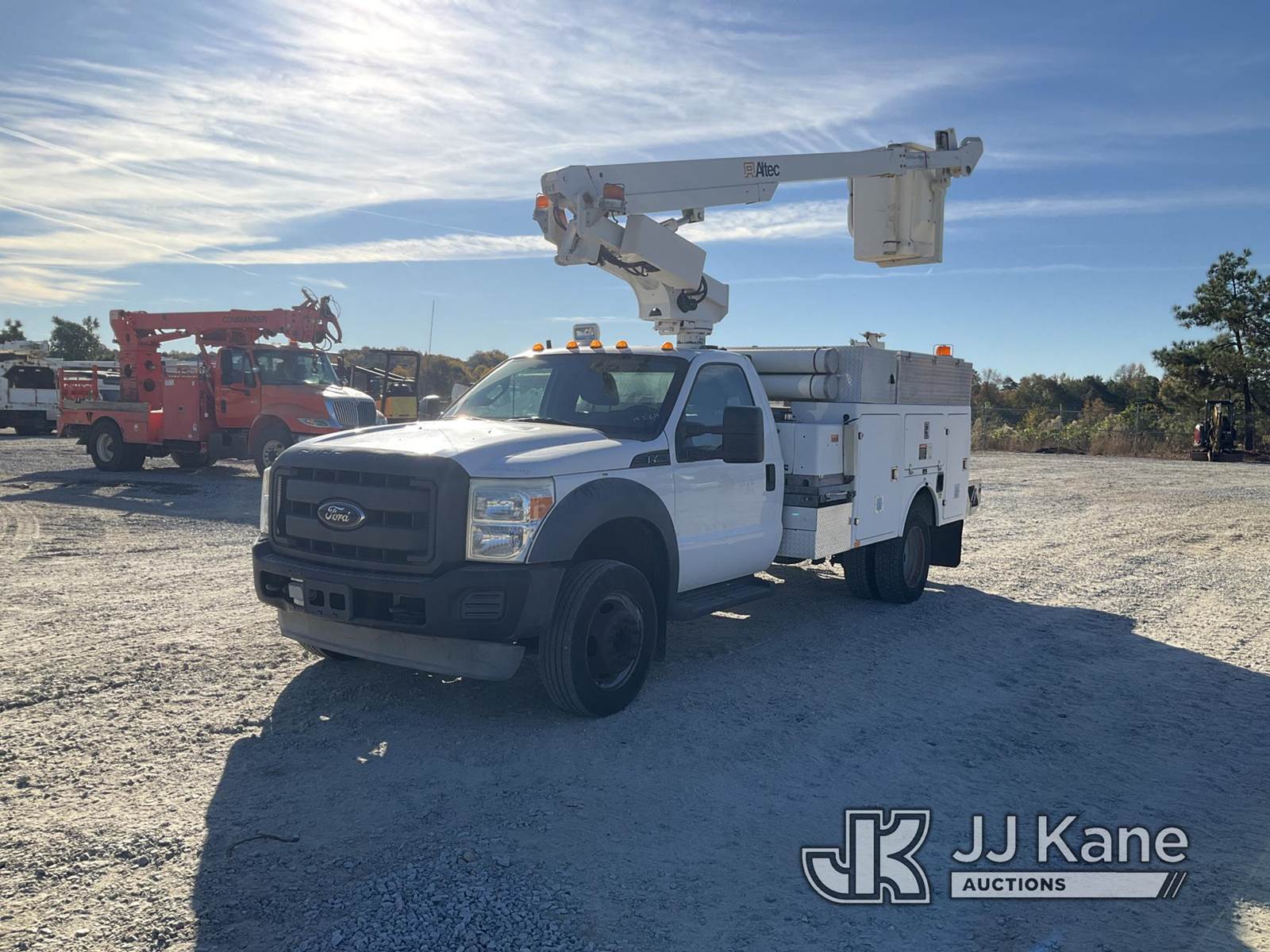 2012 Altec AT200A, 35 ft, Telescopic Non-Insulated Bucket Truck For ...