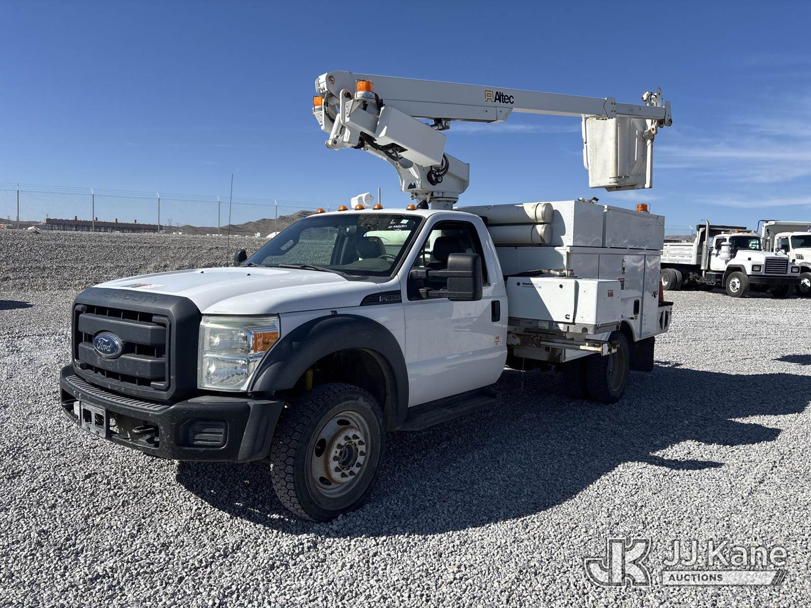 2013 Altec AT200A, 35 ft, Telescopic Non-Insulated Bucket Truck For ...