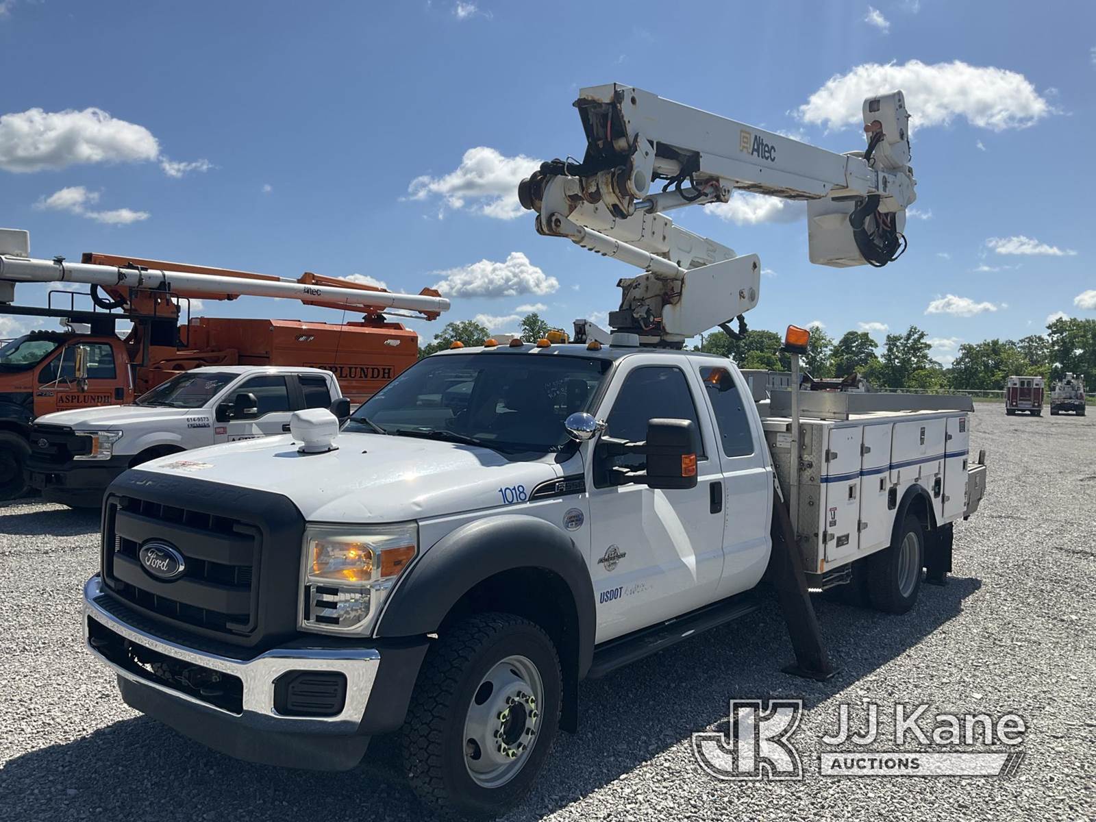 2011 Altec AT40-MH, 46 ft, Articulating & Telescopic Material Handling ...