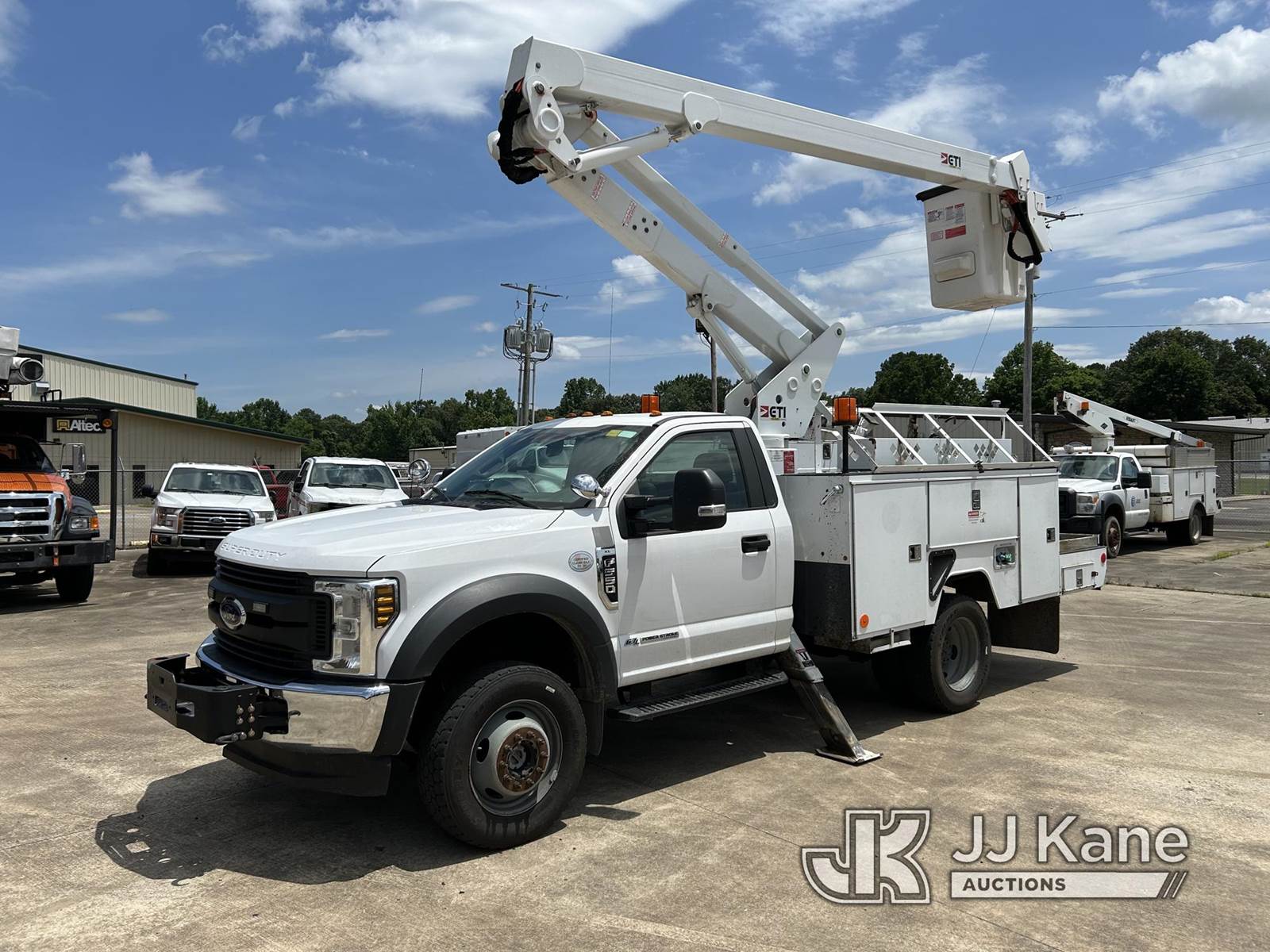 2019 ETI ETC40IH, 45 ft, Articulating & Telescopic Bucket Truck For ...