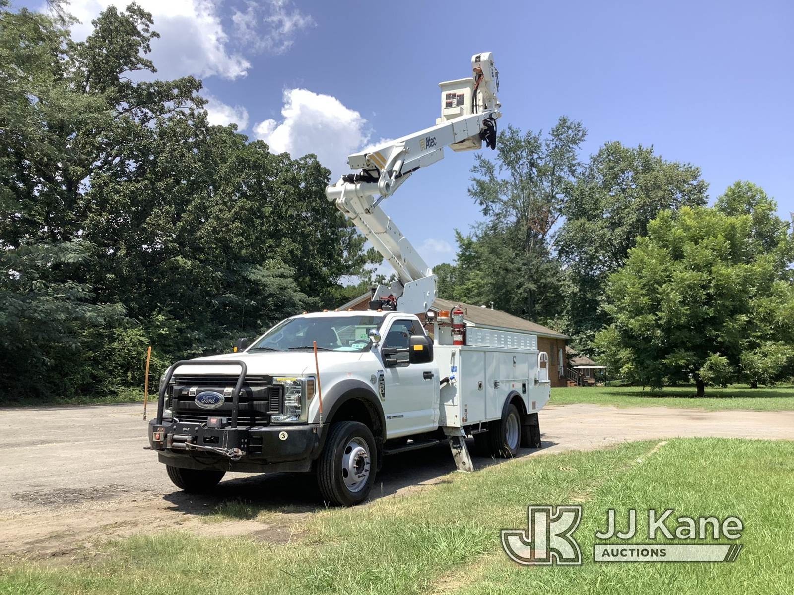 2018 Altec AT41M, 46 ft, Articulating & Telescopic Material Handling Elevator Bucket Truck For ...
