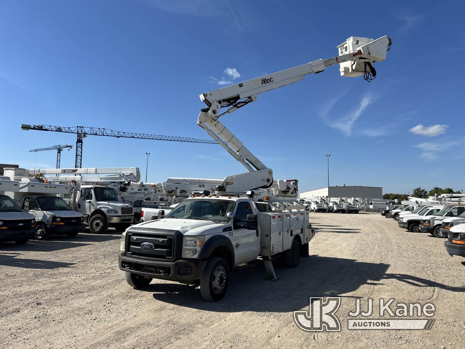2015 Altec AT40-MH, 45 ft, Articulating & Telescopic Material Handling Bucket Truck For Sale ...