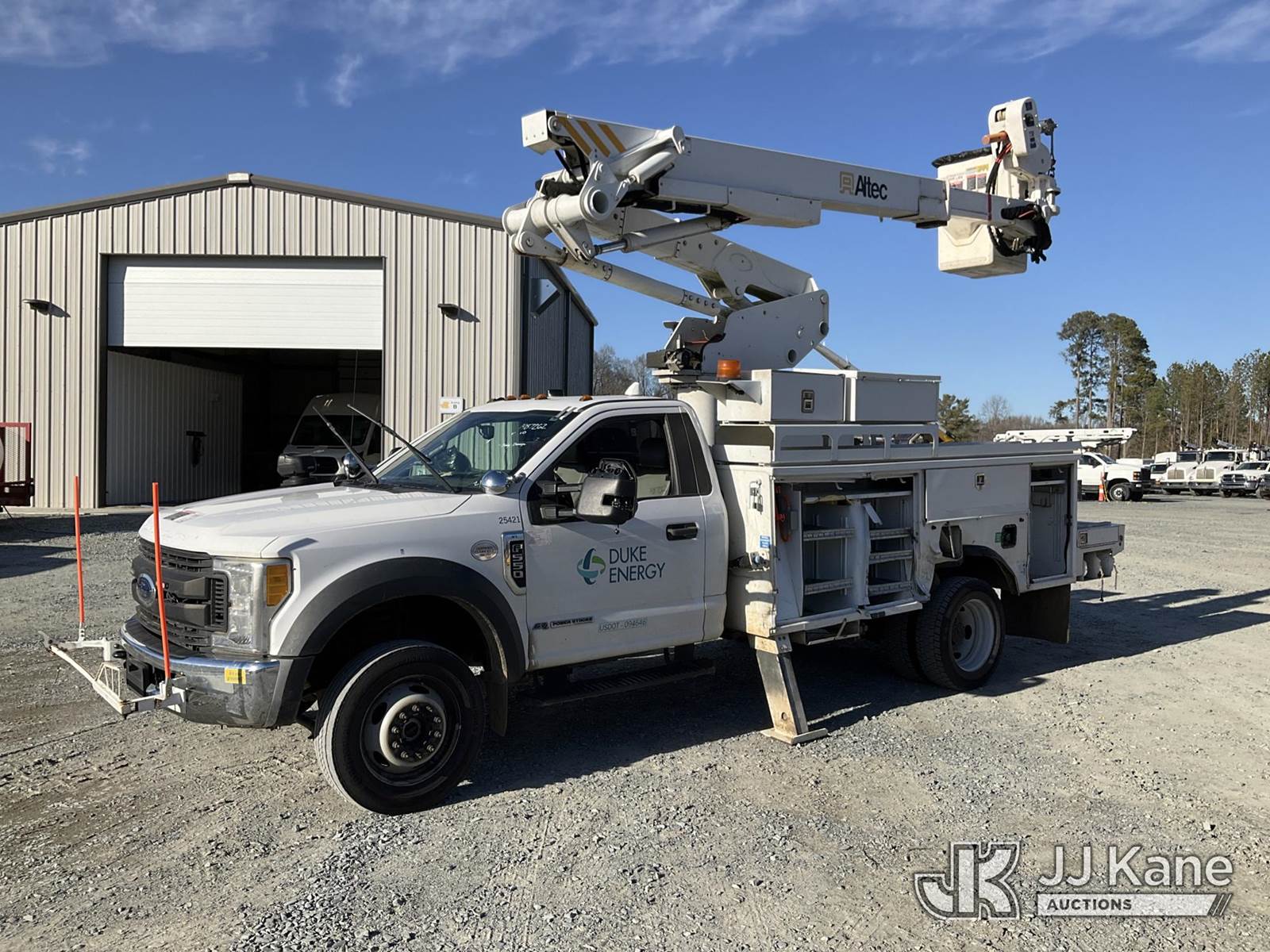 2017 Altec AT41-MH, 45 ft, Articulating & Telescopic Material Handling Bucket Truck For Sale ...