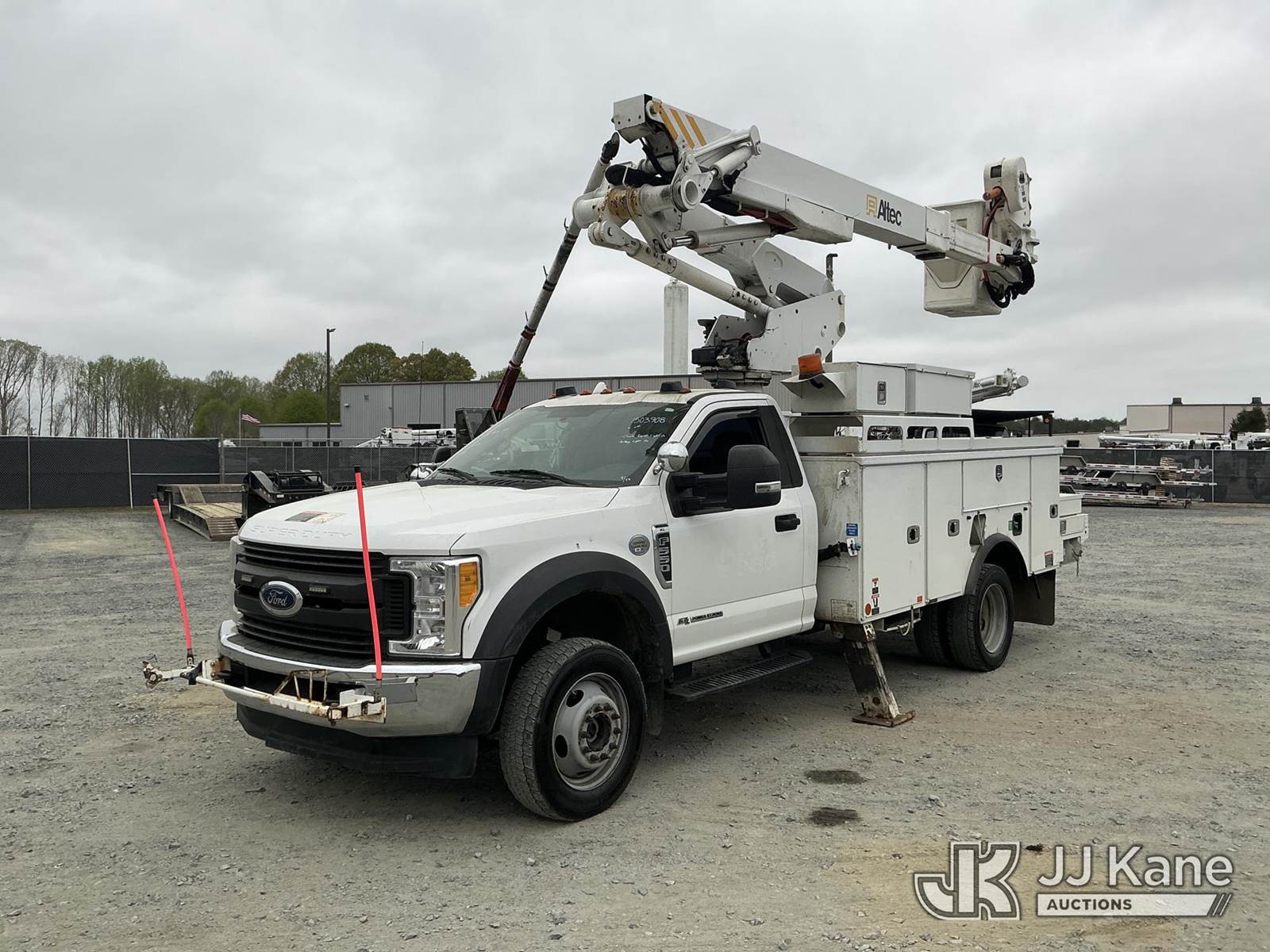 2017 Altec AT41-MH, 46 ft, Articulating & Telescopic Material Handling ...