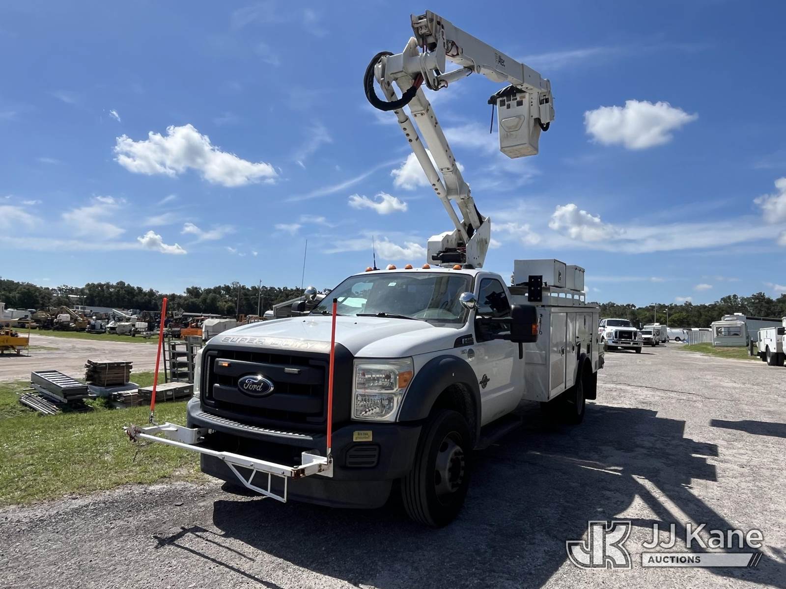 2016 Altec AT40G, 350 Lb 45 ft, Articulating & Telescopic Bucket Truck ...