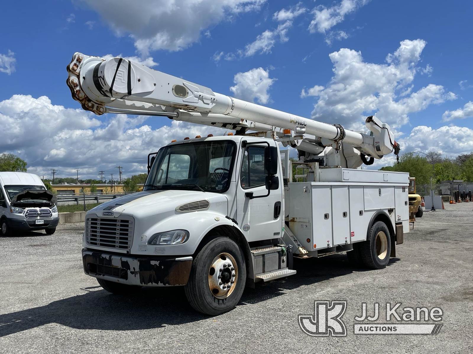 2011 Altec AM55, 60 ft, Over-Center Material Handling Bucket Truck For ...