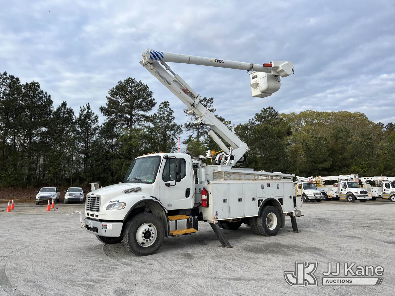 2015 Altec L42M, 47 ft, Over-Center Material Handling Bucket Truck For Sale, 5,834 Hours ...
