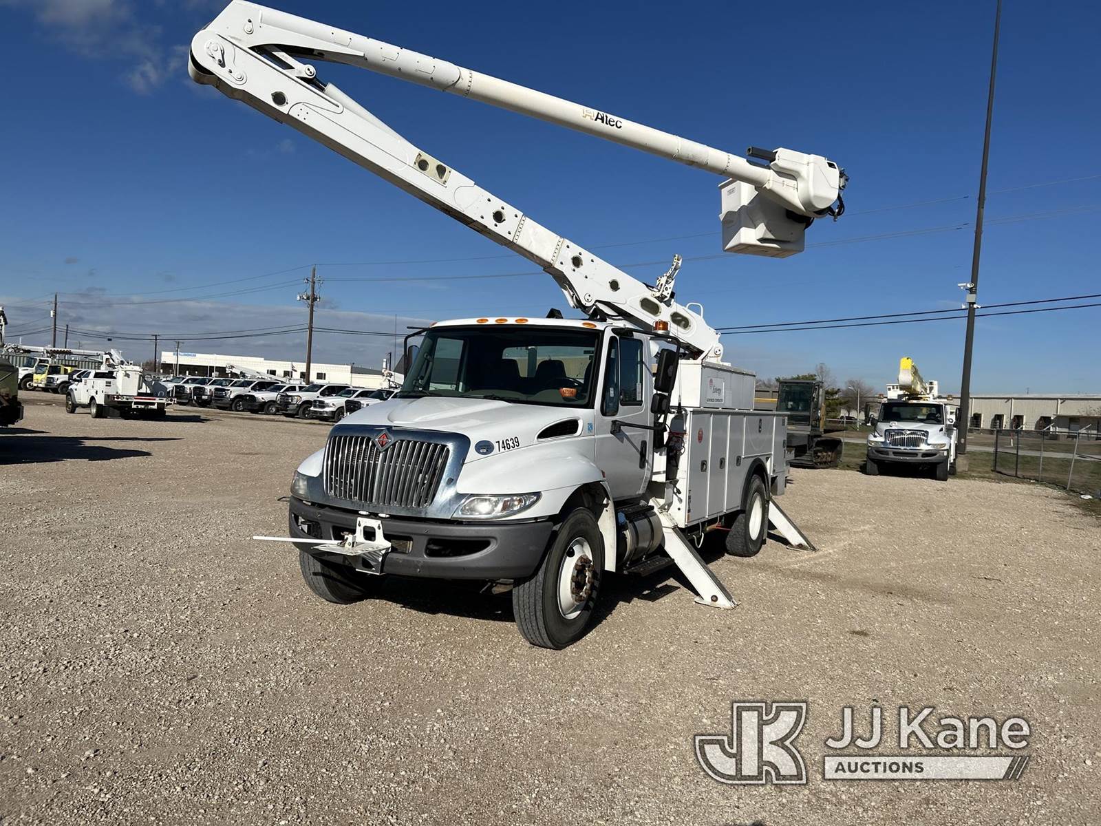 2017 Altec AA55, 60 ft, Material Handling Bucket Truck For Sale, 5,159 ...