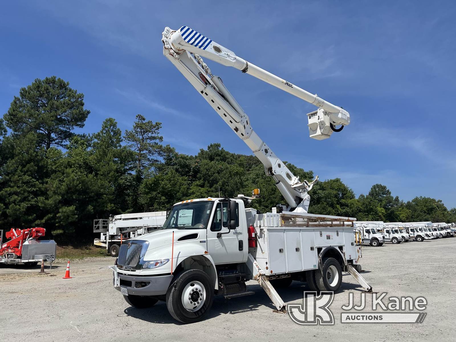 2013 Altec AM55, 60 ft, Over-Center Material Handling Bucket Truck For Sale, 10,381 Hours ...