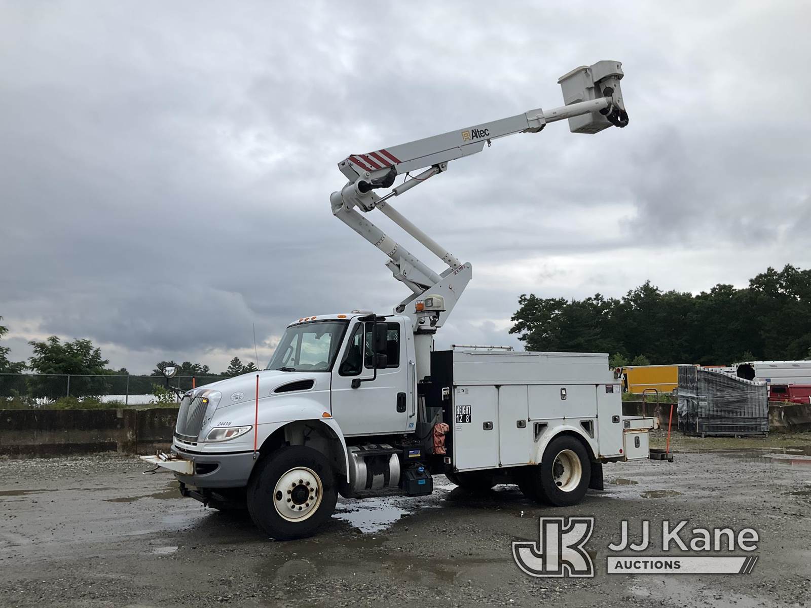 2016 Altec TA40, 46 ft, Articulating & Telescopic Bucket Truck For Sale ...