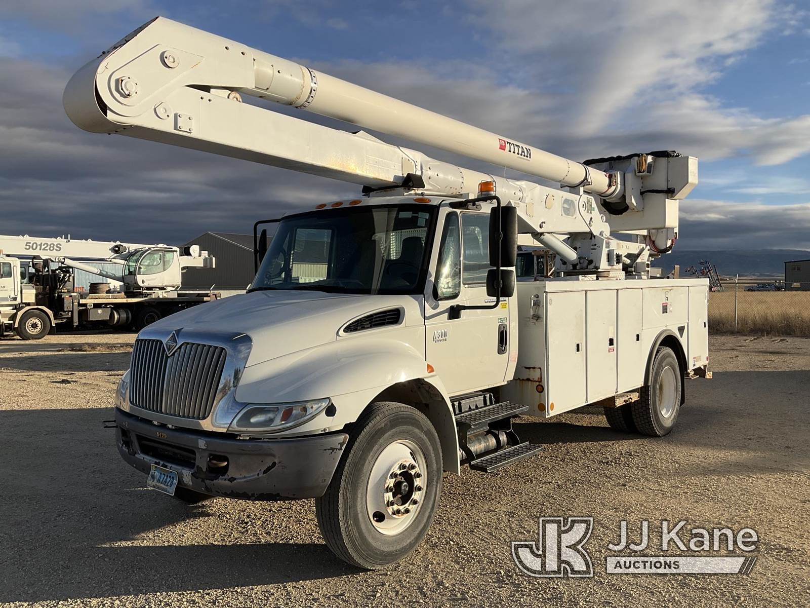 2006 Altec AA600L, 600 Lb 60 ft, Bucket Truck For Sale, 8,524 Hours ...