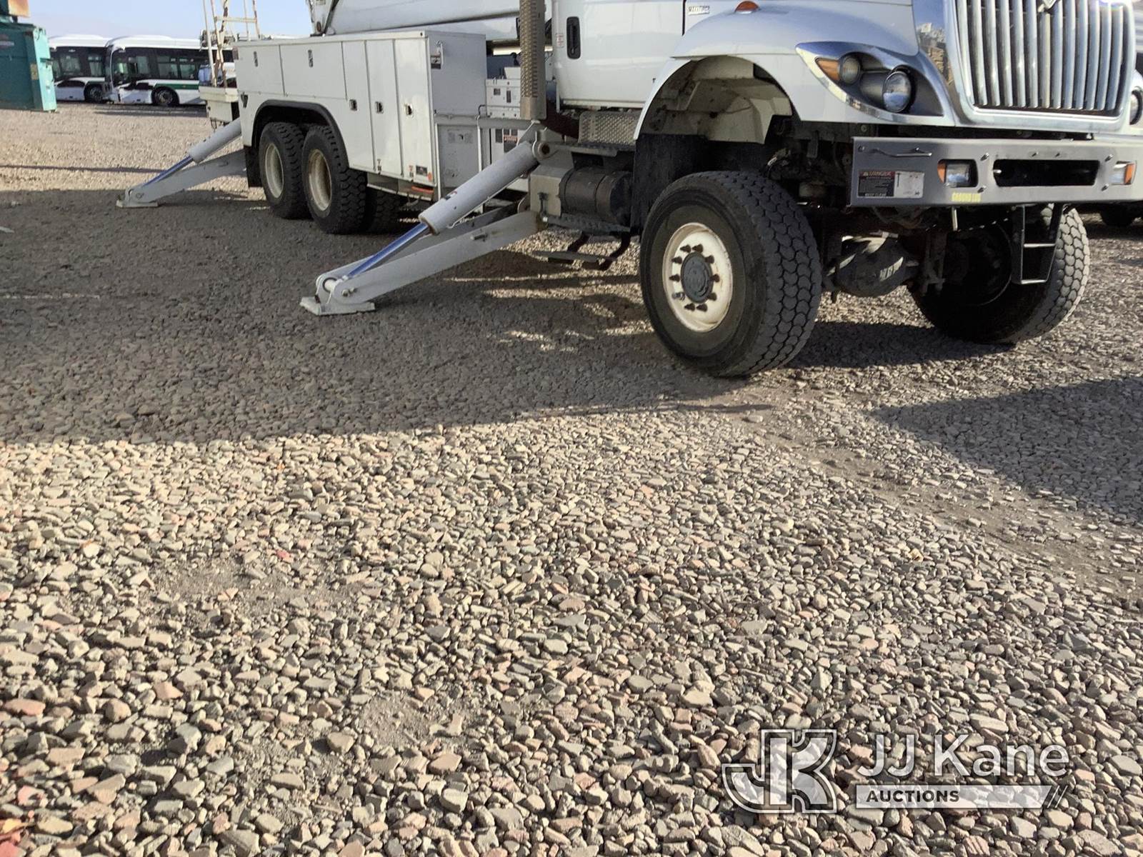 2012 Altec AM900-E100, 105 ft, Double-Elevator Bucket Truck For Sale ...