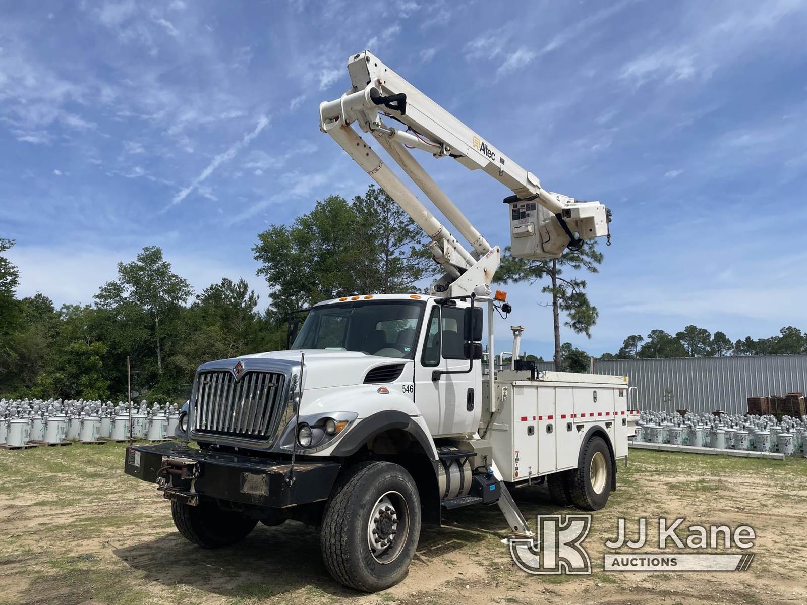 2017 Altec TA45M, 50 ft, Articulating & Telescopic Material Handling ...
