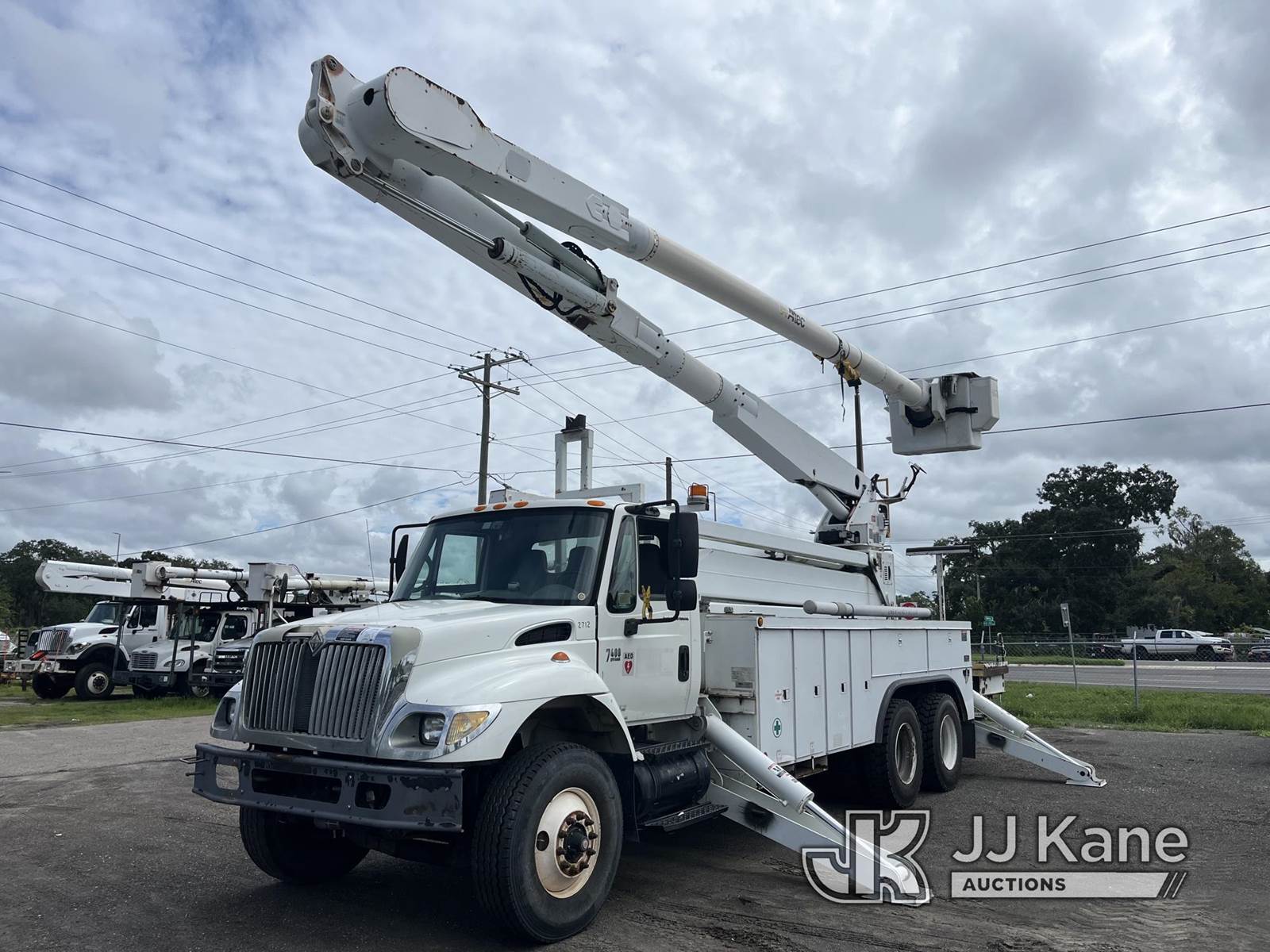 2007 Altec AM900-E100, 105 ft, Double-Elevator Bucket Truck For Sale ...