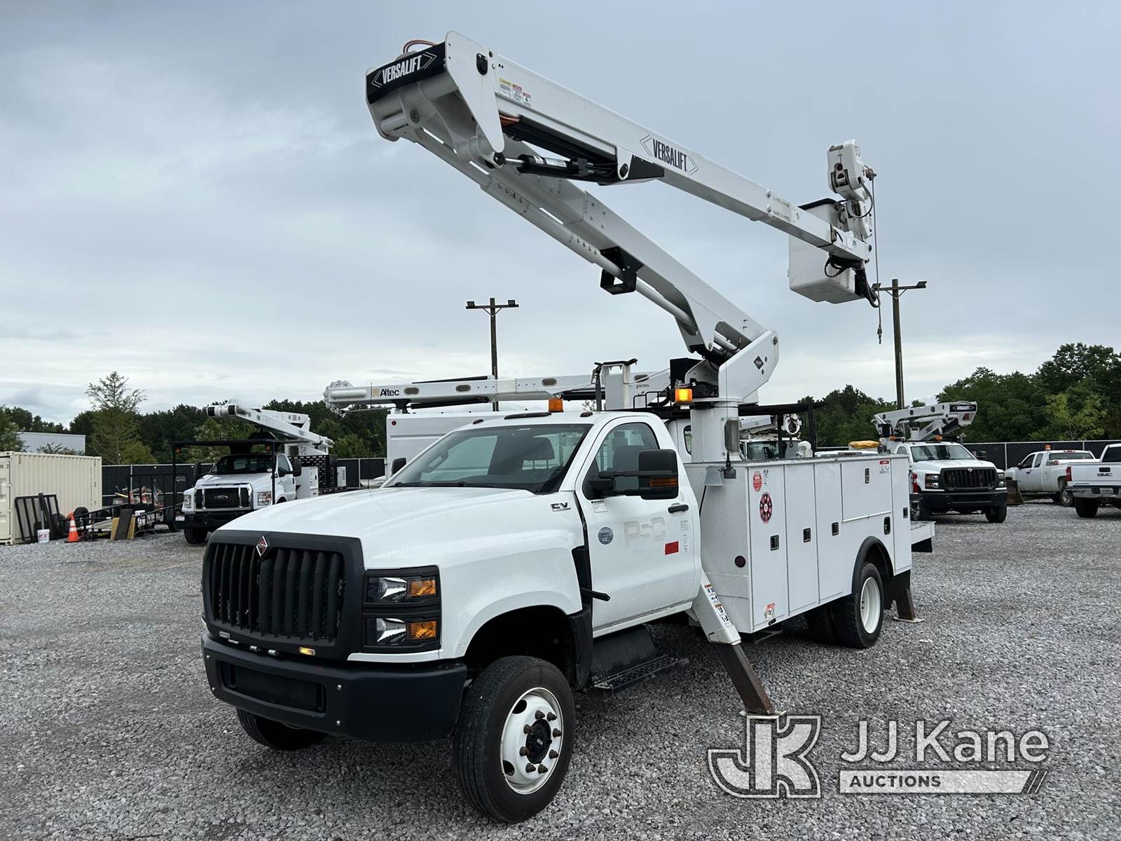 2020 Versalift VST-52I, 57 ft, Articulating & Telescopic Material ...