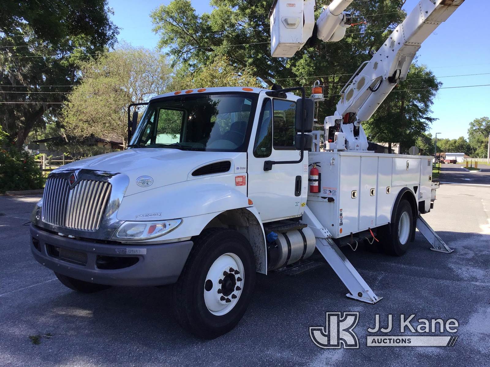 2019 Altec AA55-MH, 60 ft, Material Handling Bucket Truck For Sale, 7,953 Hours | Ocala, FL ...