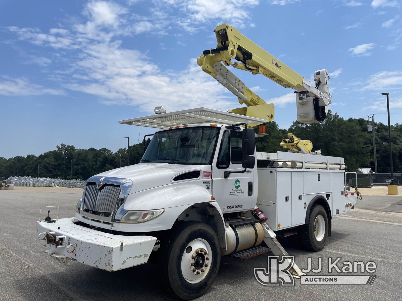 2012 Altec AT40M, 45 ft, Articulating & Telescopic Material Handling Bucket Truck For Sale ...
