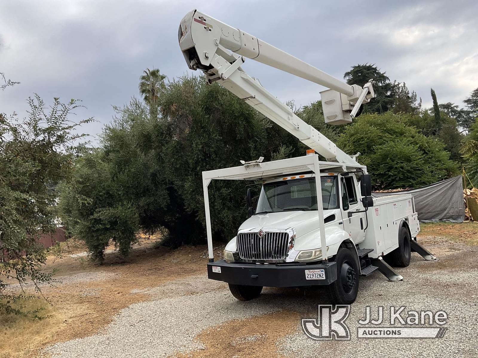 2012 HiRanger 5TC-55, 60 ft, Material Handling Bucket Truck For Sale, 7,426 Hours | Pasadena, CA ...