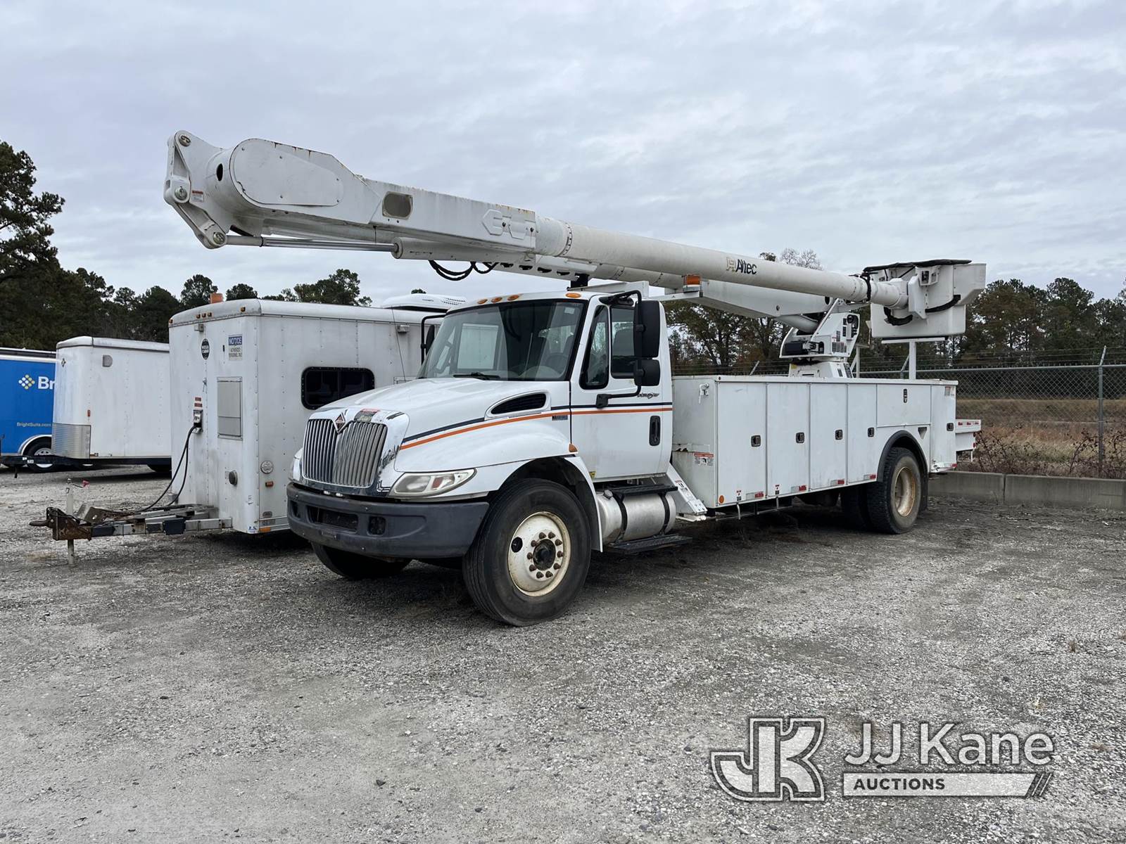2014 Altec AM900, 72 ft, Bucket Truck For Sale, 4,347 Hours | Chester ...