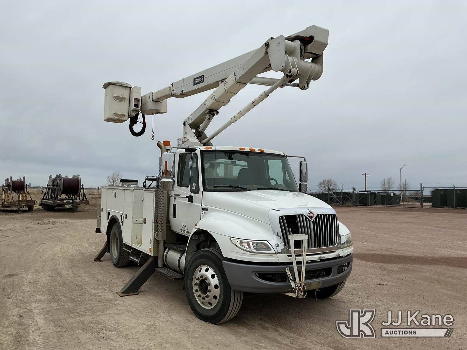 2012 HiRanger TL50-MH, 55 ft, Articulating & Telescopic Material ...