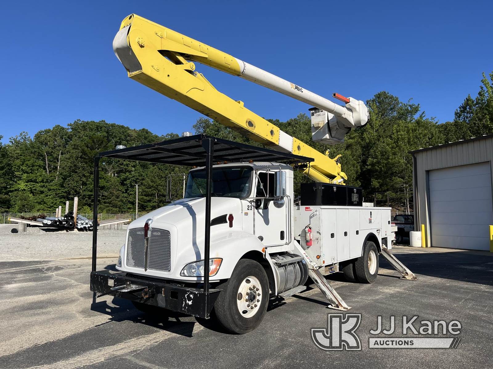 2018 Altec AA55E, 60 ft, Material Handling Bucket Truck For Sale, 7,576 ...