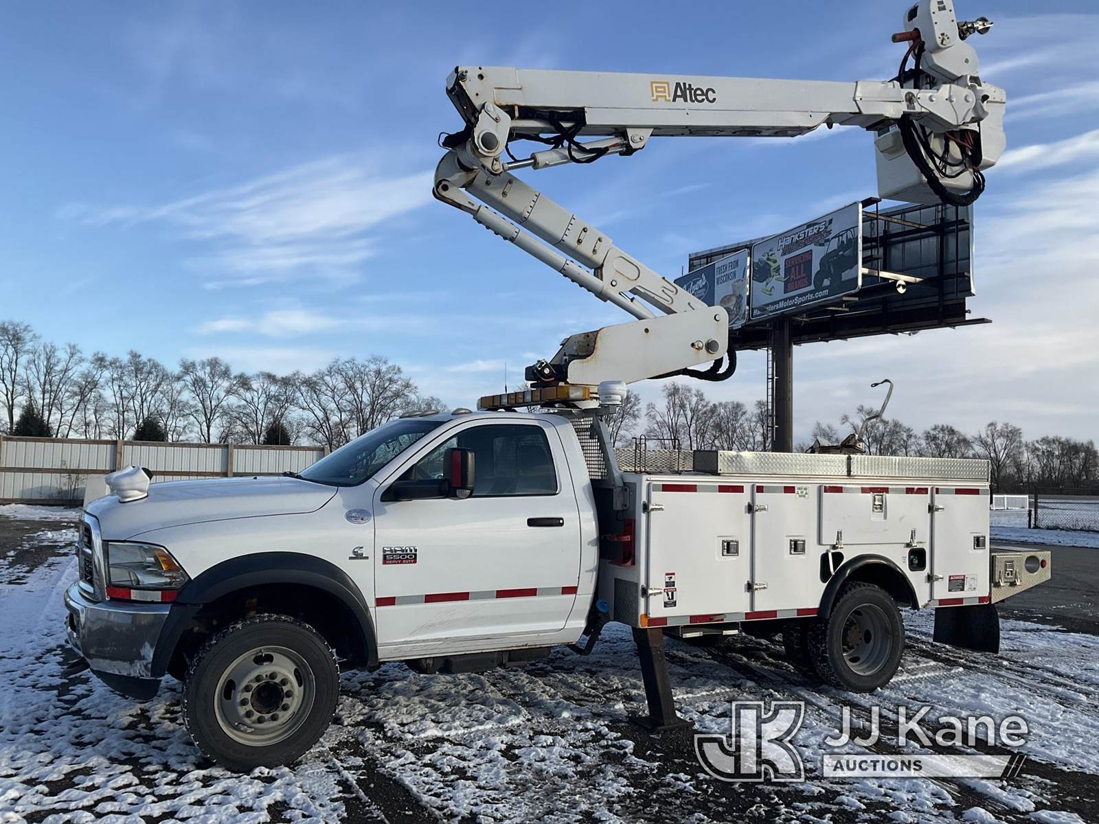 2011 Altec AT40M, 45 ft, Articulating & Telescopic Bucket Truck For ...